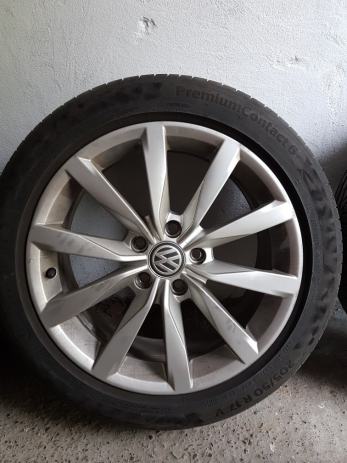 VW DIJON 17 rupe 5x112 ET 49 CR 57,1mm GUME CONTINENTAL 205/50/17