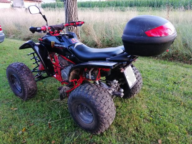 ADLY 300s interceptor 300 cm3, 2006 god.