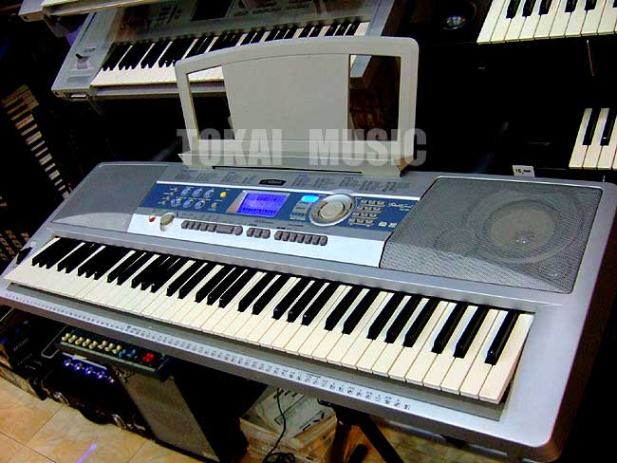 Sintisajzer-Yamaha DGX-200