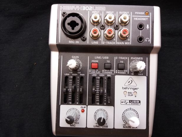 Behringer XENYX 302 USB