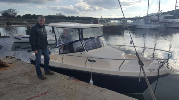 Kušter 550 cabin sa Suzuki 90 ks