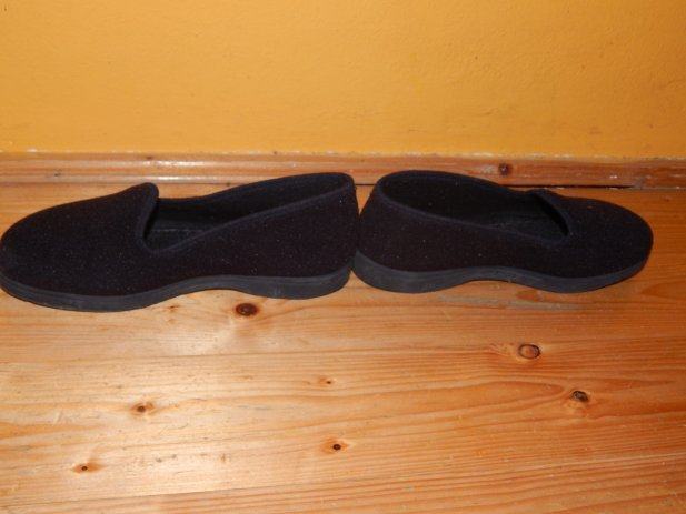 Papuče zepe broj 39