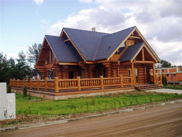 DRVENE KUĆE OD TRUPACA