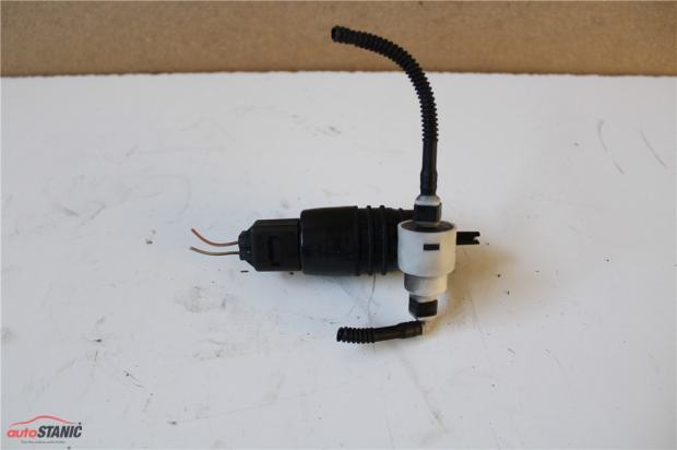 BMW X1 (F48) [15-] 118 d motorić boce brisača 67127388349