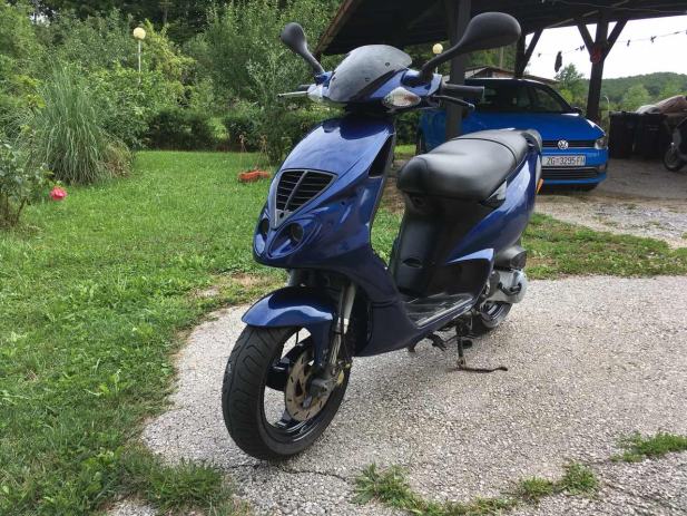 Piaggio NRG(mc3) extreme 49 cm3, 2001 god.