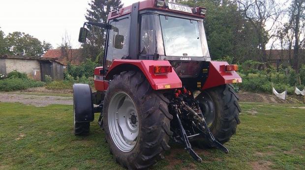 CASE INTERNATIONAL 795 XL