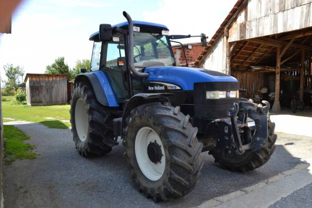 New Holland TM130