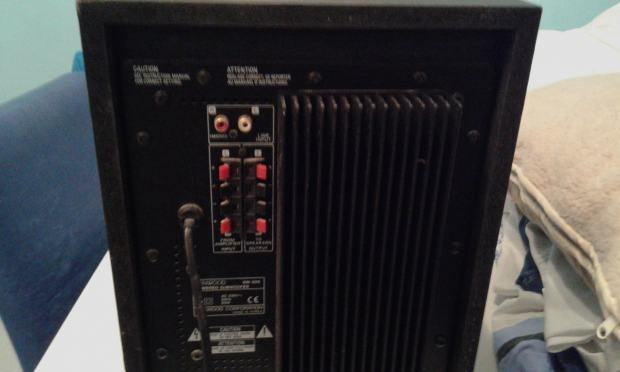 Subwoofer Kenwood SW 305 zvučnik za duboke tonove