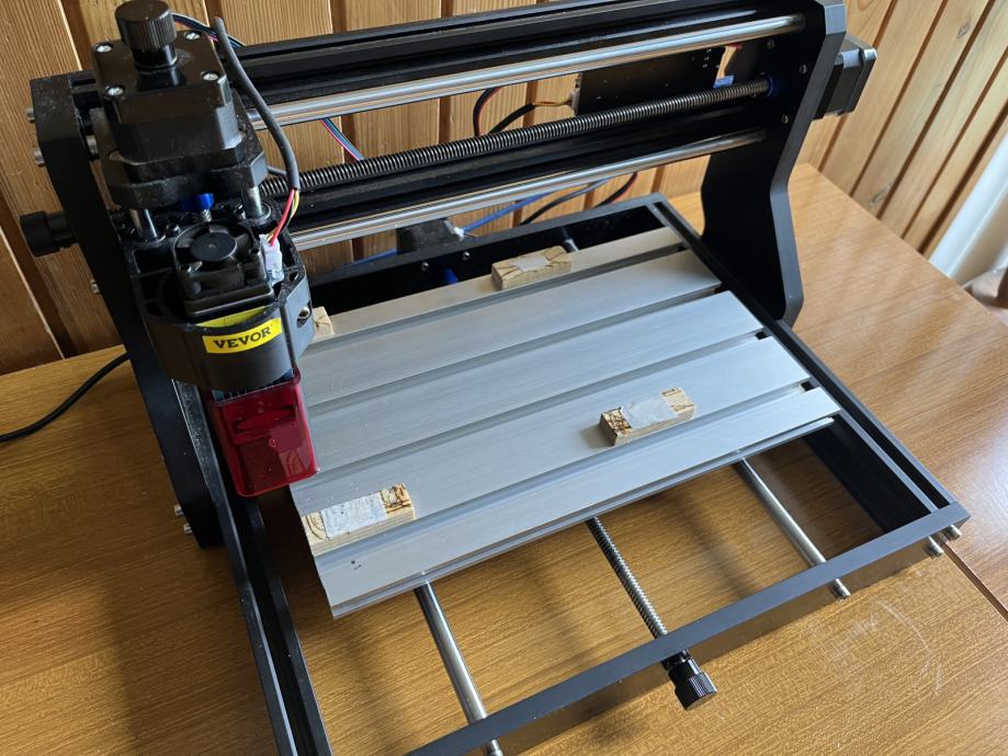 CNC VEVOR 3018 Pro gravirka + laser