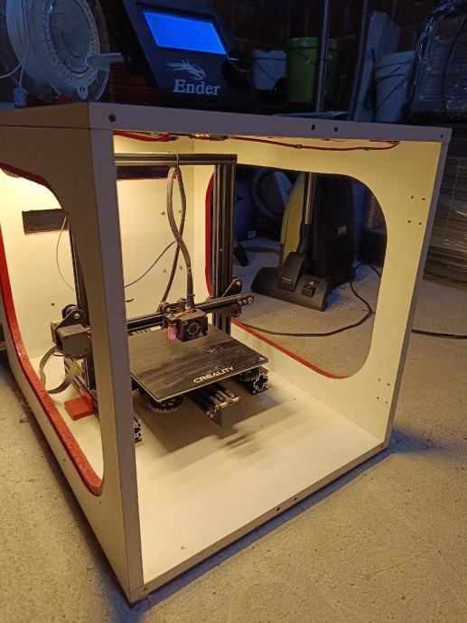 Ender 3 Pro + kućište za ABS