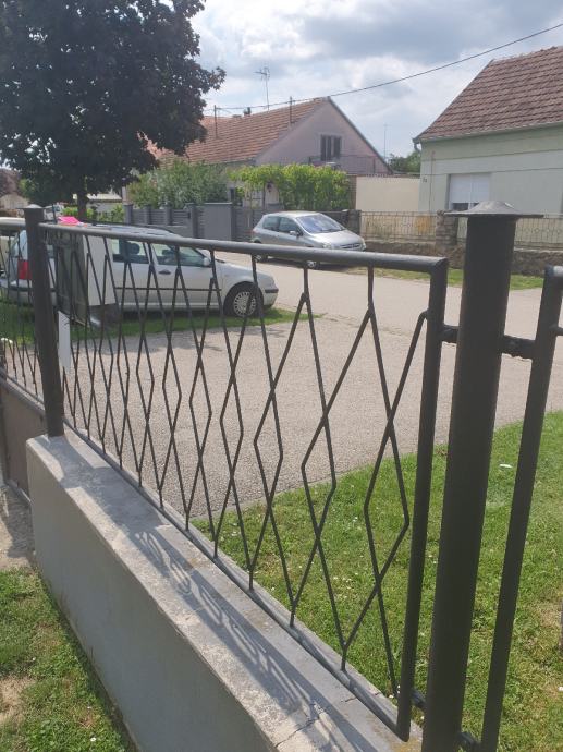 METALNA OGRADA