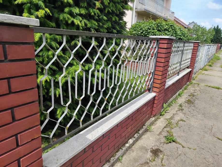 Ograda +mala i velika kapija