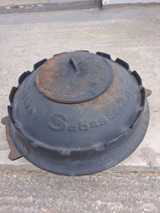 Peka od lijevanog gusa