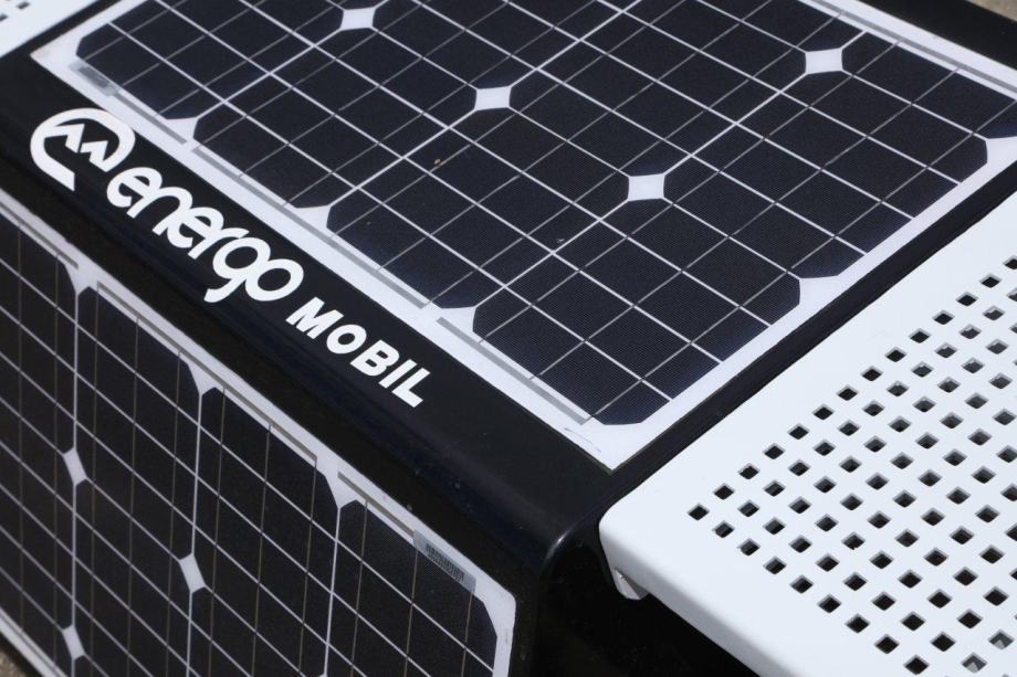 SOLAR BENCH SOOFA SMART PRODUCTS Energomobil