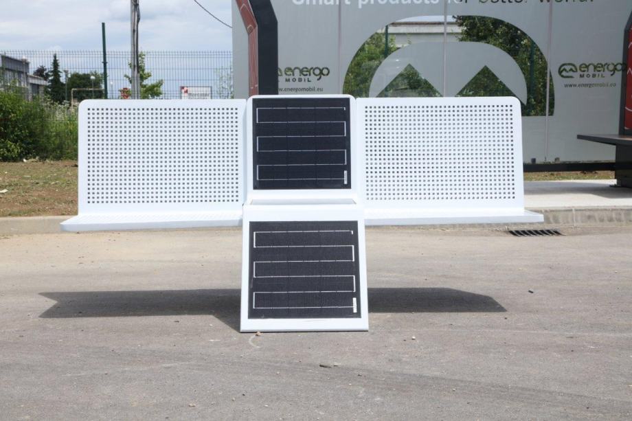 SOLAR BENCH SOOFA SMART PRODUCTS Energomobil