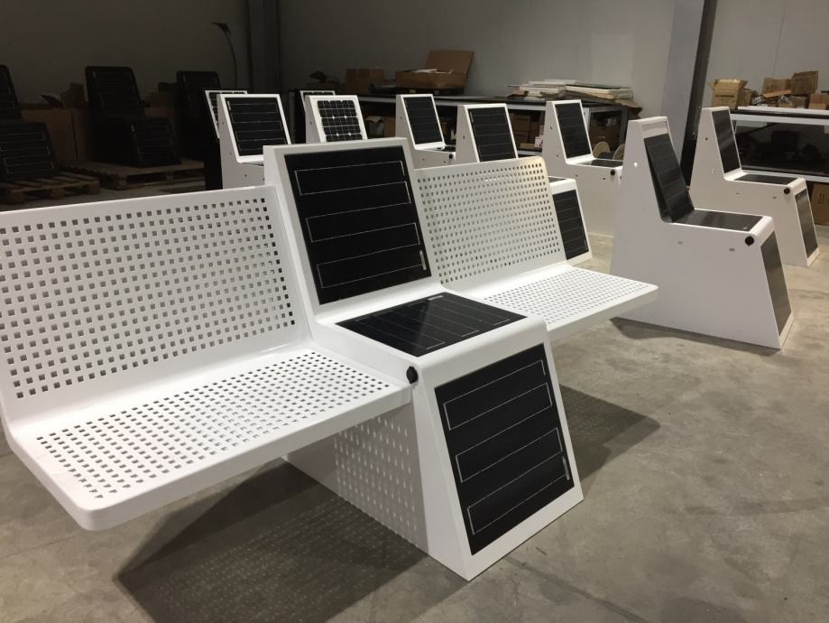 SOLAR BENCH SOOFA SMART PRODUCTS Energomobil
