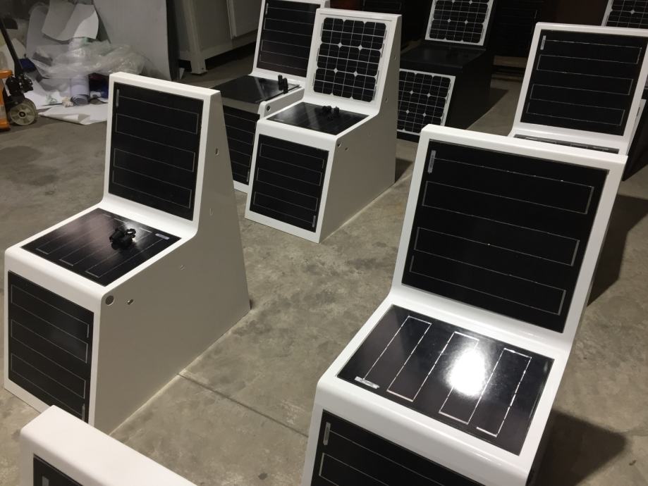 SOLAR BENCH SOOFA SMART PRODUCTS Energomobil