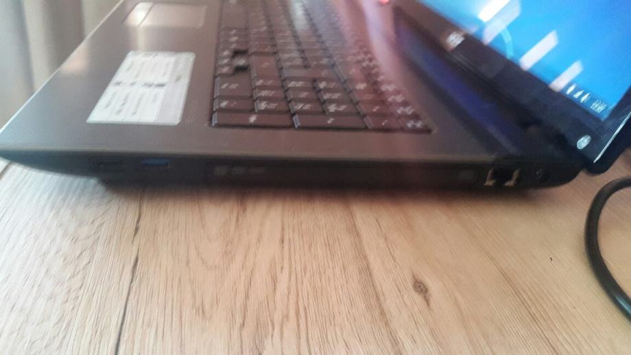 Acer 7750g 17.3 led, i5-2430m, radeon 6650m 1gb, 6gb DDR3, 640gb HDD