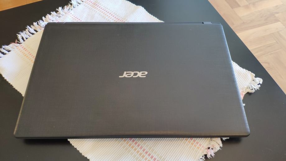 Acer aspire 3,intel celeron dual,4gb,1TB HDD-a,gar.+osiguranje 1595kn