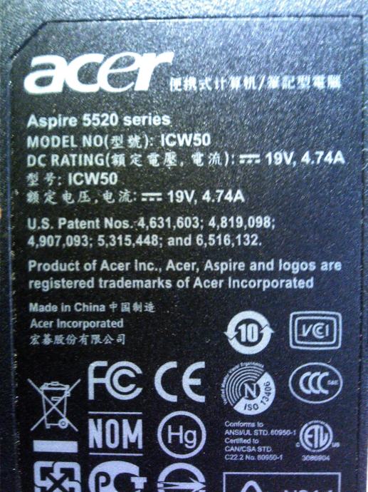 Acer Aspire 5520G,AMD Turion 64 X2 TL-64,VGA 8600M GS,1280x800