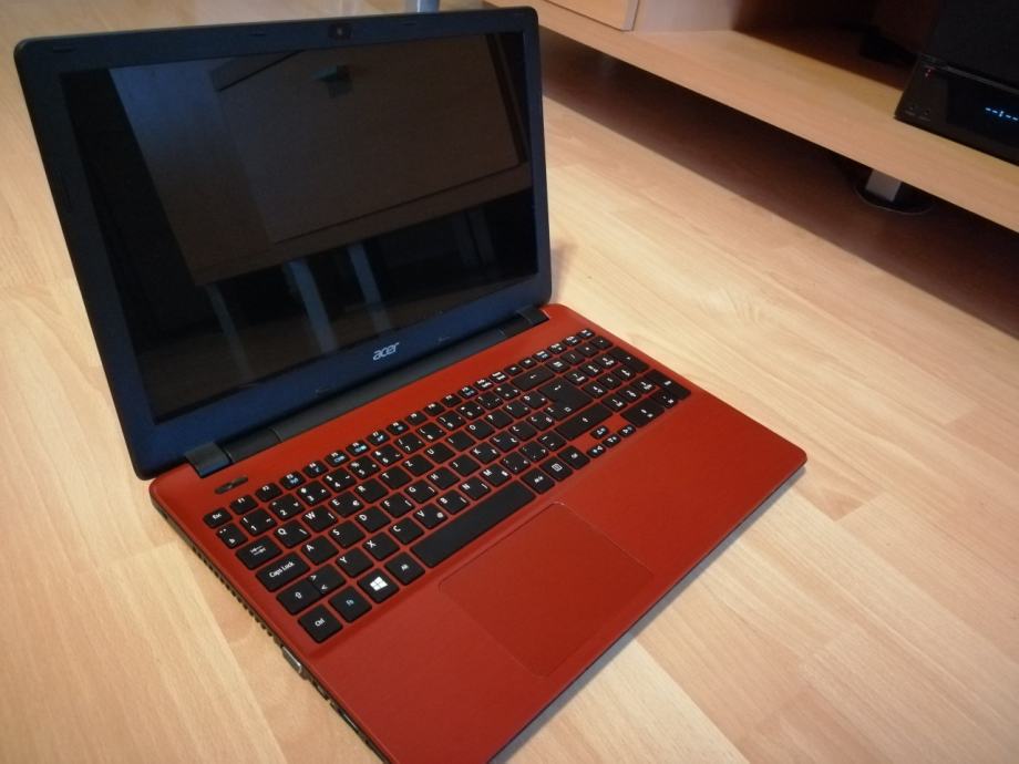Acer Aspire E5-511 - Core i3 4005 / 8GB RAM / Nvidia 2GB / 15.6 LED
