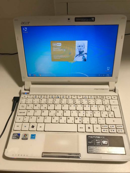 ***Acer Aspire One White, ZG, zamjena***