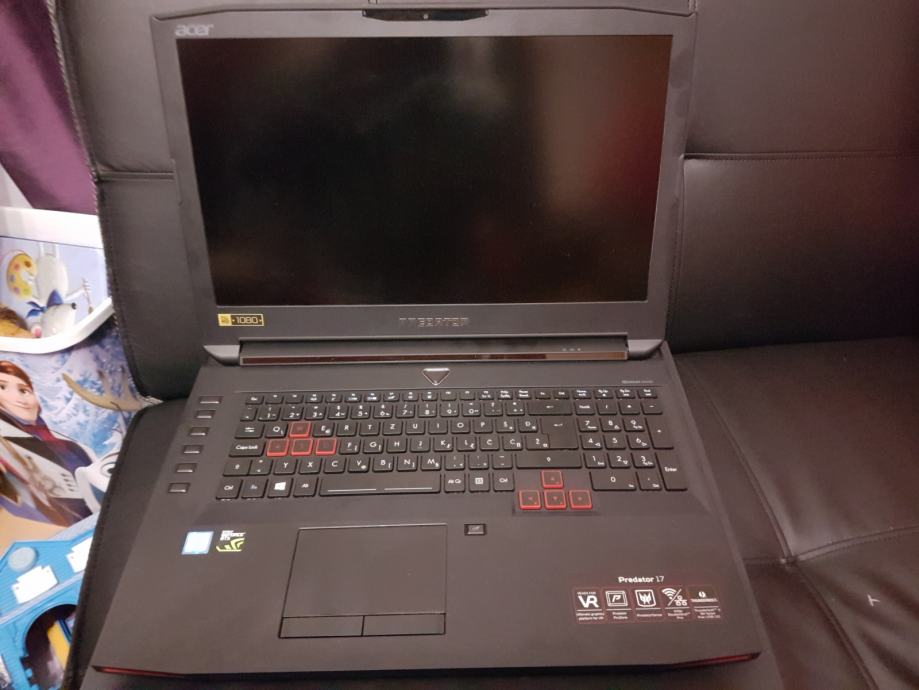 Acer Predator 17 G5-793-17.3 Core i7 6700HQ -16GB RAM 256GB SSD +1TB