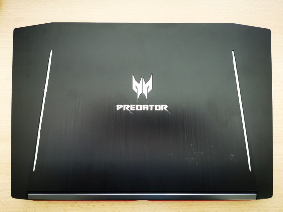 Acer Predator Helios 300 17