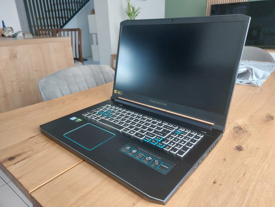 Acer Predator Helios 300 PH317-53 17.3