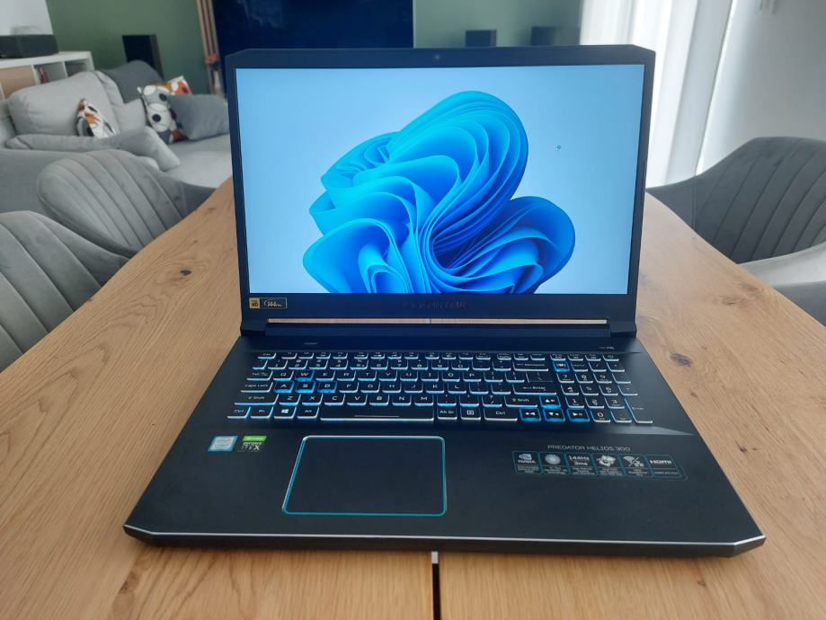 Acer Predator Helios 300 PH317-53 17.3