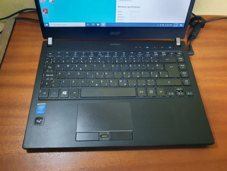 Acer TravelMate P645-S 14 (i5-5300u, 8GB, 256GB M.2 SSD,Win10) laptop