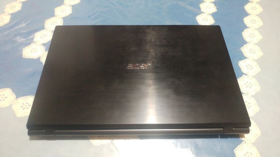 Acer V3-772G (17.3 FullHD, i7-4702MQ, GTX 760M, 8GB DDR3, 128GB SSD)