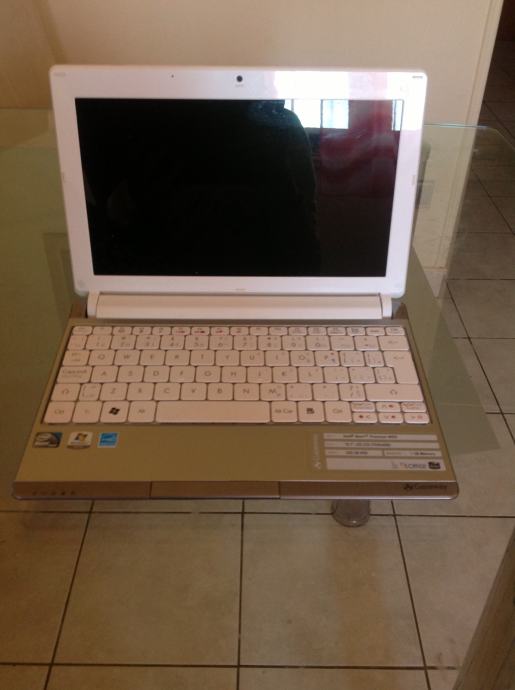 Gateway mali bijeli laptop ( acer group )