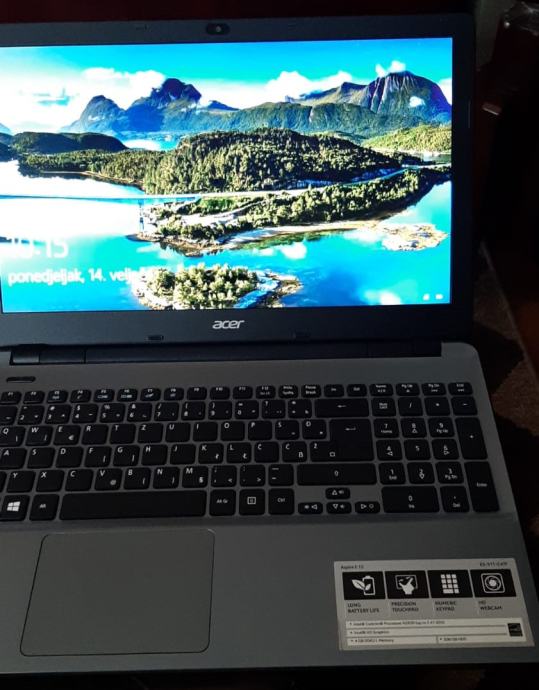 Laptop Acer Aspire E 15 E5-511-C47F
