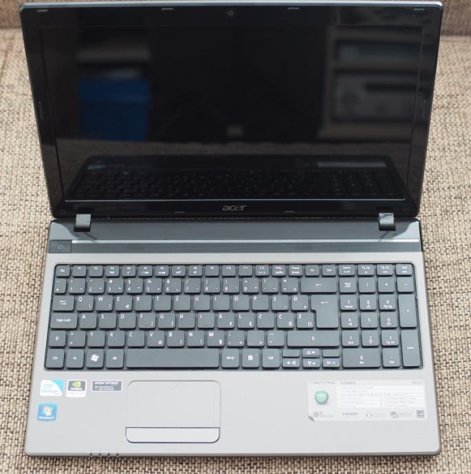 Prodajem Acer Aspire 5750zg