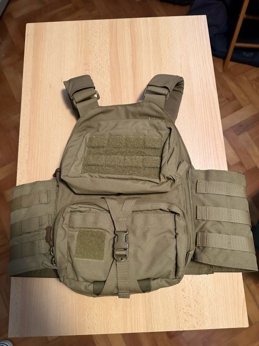 Mayflower APC + gen IV placard + back panel