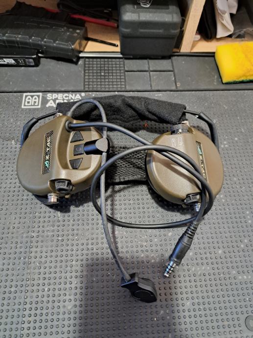 Z-Tactical liberator II neckband headset i PTT
