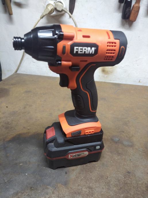 Parkside baterija na FERM alat - adapter