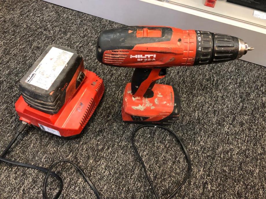 HILTI SF-22-a AKU BUŠILICA/ 2 BATERIJE. R1/ RATE!