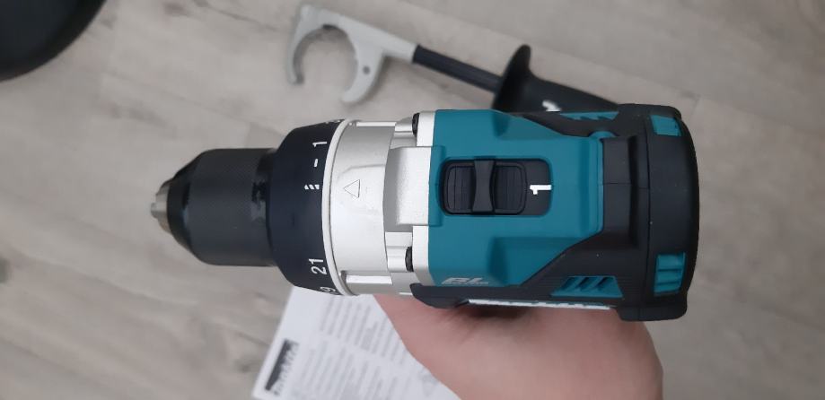 NOVO Makita odvijač bušilica DDF486 solo uređaj