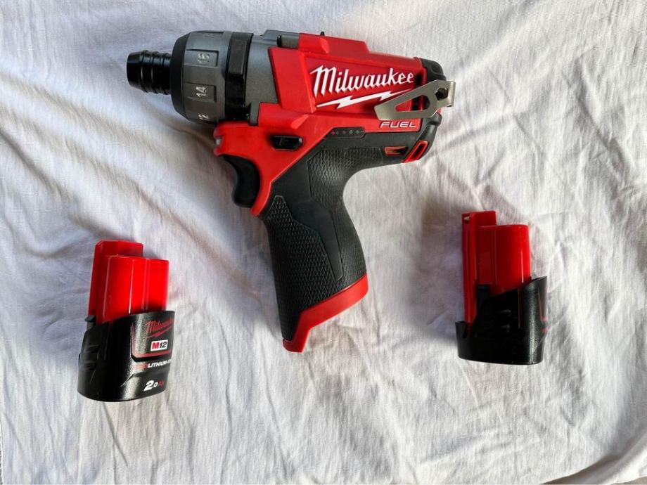 Milwaukee M12CD-0 aku.uvrtač (bušilica)