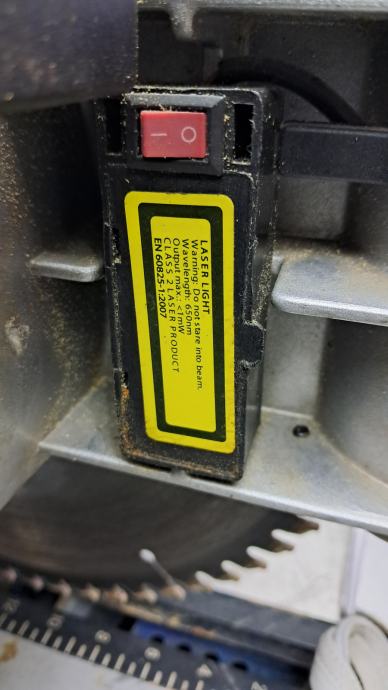 Stolna kružna pila LUX ZKGS-1800