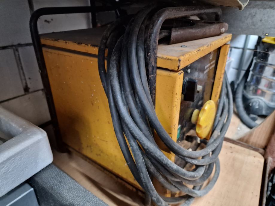 Aparat za varenje Gorenje -Varstroj Varex 135/145 S
