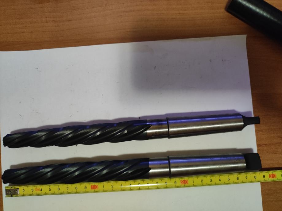 Razvrtač konusni hssco