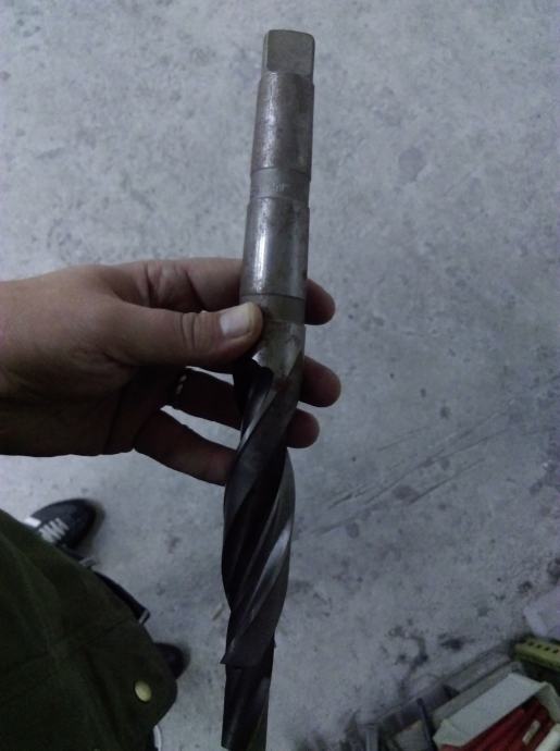 Razvrtač za upuštanje 32x22