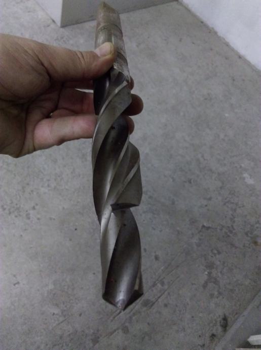 Razvrtač za upuštanje 32x22