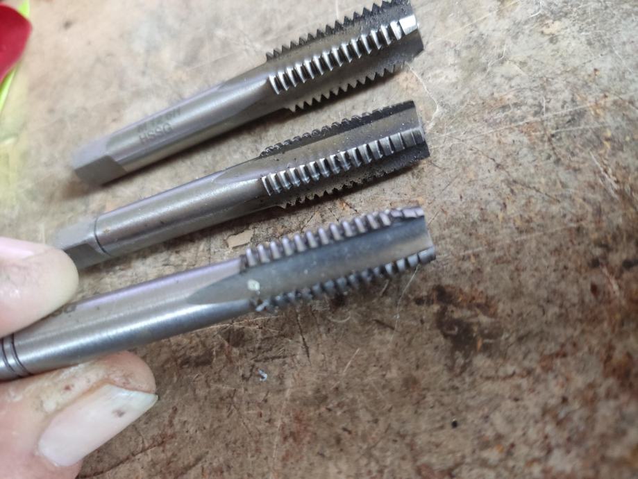 Ureznik M12 HSSG - tri prolaza