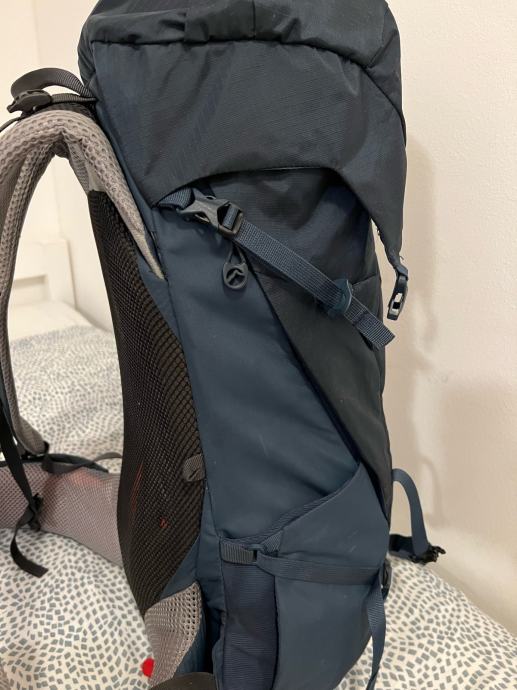 LOWE ALPINE ALTUS 32