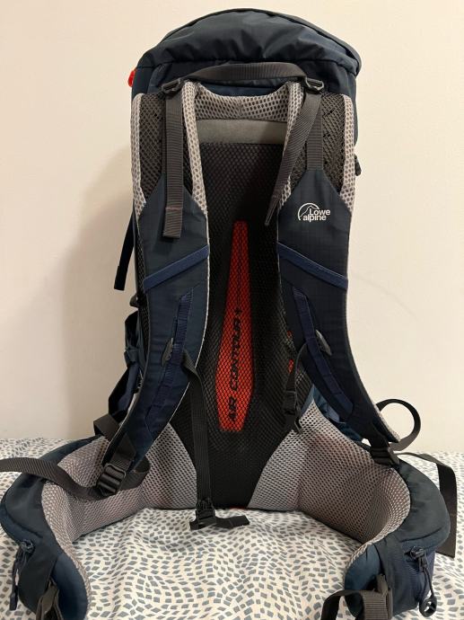 LOWE ALPINE ALTUS 32