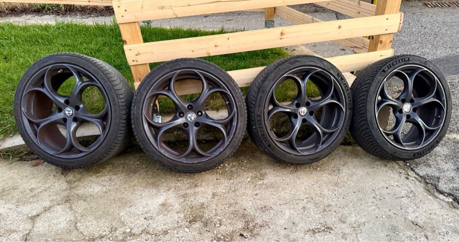 Alfa Romeo Giulia Alu felge 19 Orginal rupe 5, 4 kom.